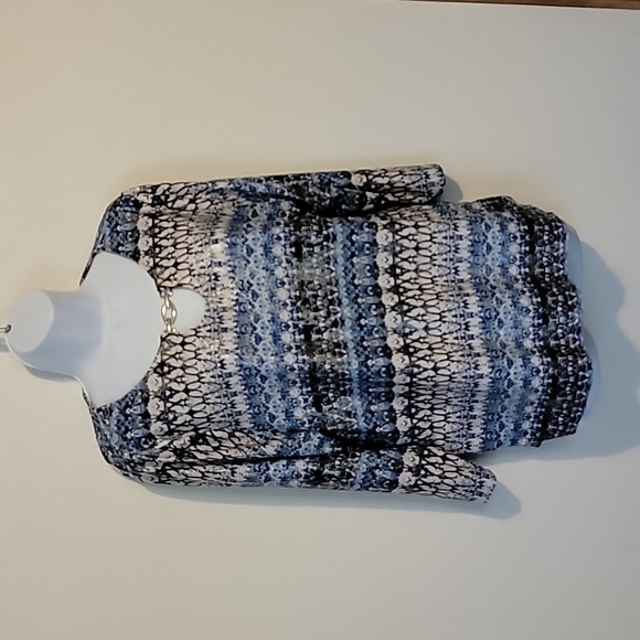 Rebecca Malone | Tops | Rebecca Malone Petite Blouse Pl | Poshmark